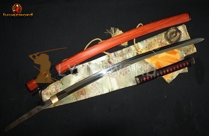 Why Is There a Blood Groove on Swords